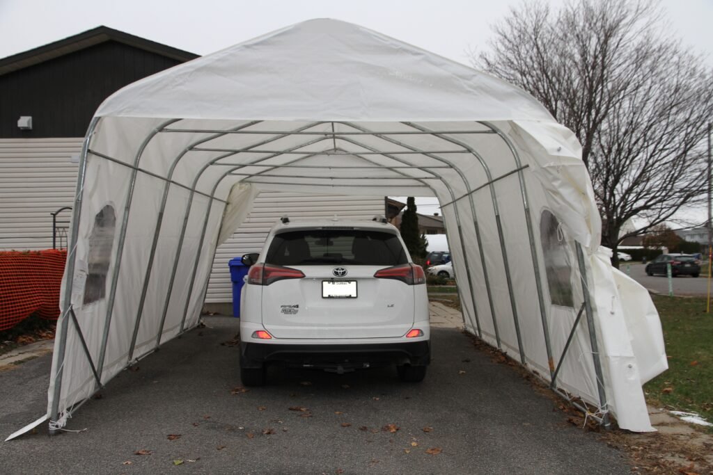 Location Abri Auto Simple 11×20 Pieds – Location Abris Auto Drummondville.